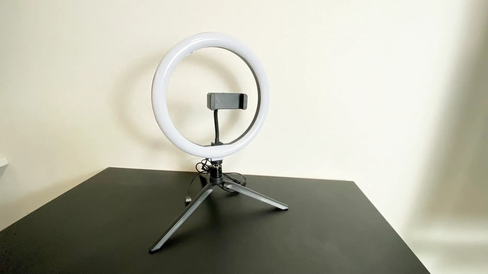 【七条駅・京都駅Wアクセスで好立地】完全個室✨モニター🖥️Wi-Fi📶テレワーク/Web会議,面接/会議/打ち合わせの写真5