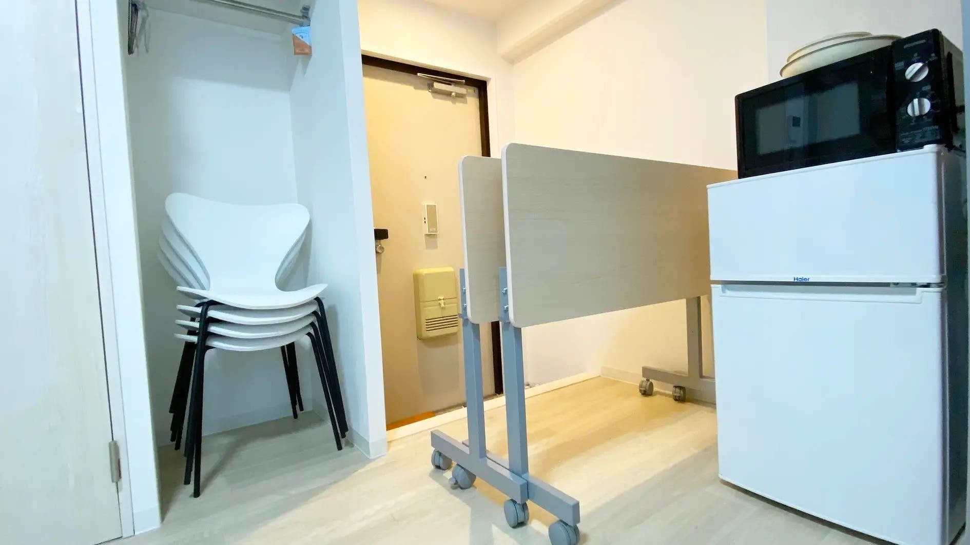 【七条駅・京都駅Wアクセスで好立地】完全個室✨モニター🖥️Wi-Fi📶テレワーク/Web会議,面接/会議/打ち合わせの写真13