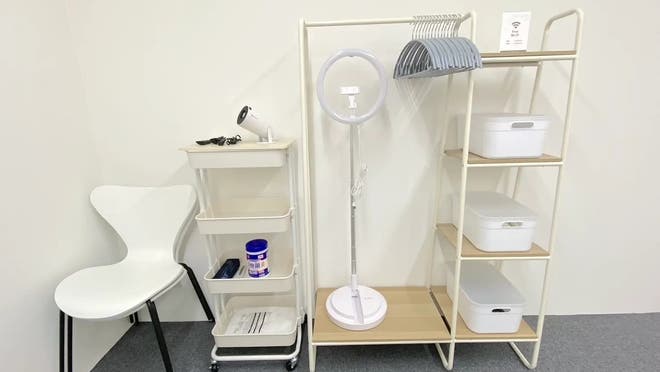 【烏丸/四条駅すぐ】30名可/オプション全て無料⚠️高速Wi-Fi•モニター•ホワイトボード•各種充電機 •各種変換ケーブル等の写真18