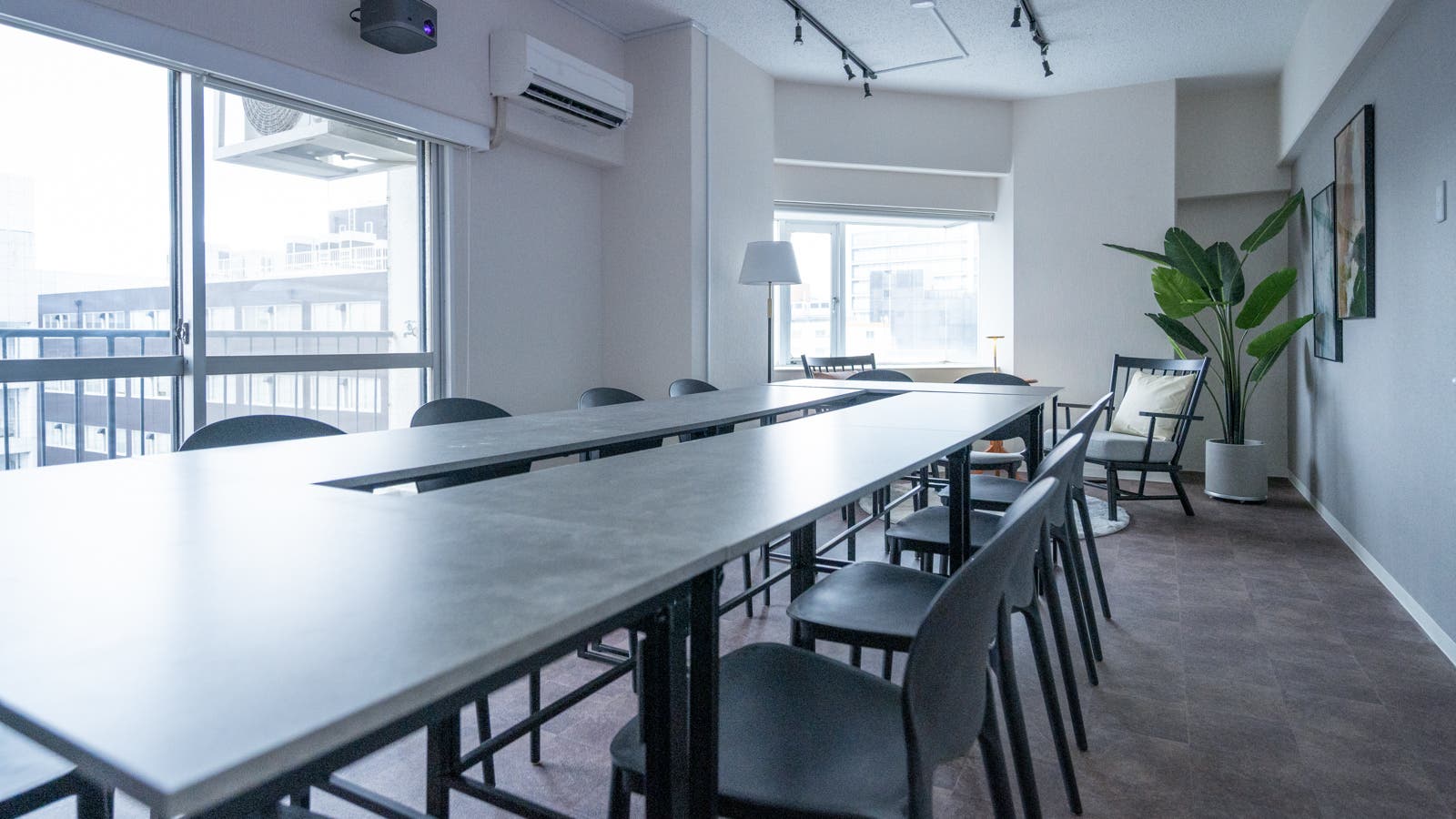 【注目】10月新規オープン✨西中島南方駅徒歩2分🚋新大阪駅徒歩8分🚃24時間利用OK！オシャレな会議室！✨オープン割適用中！の写真8