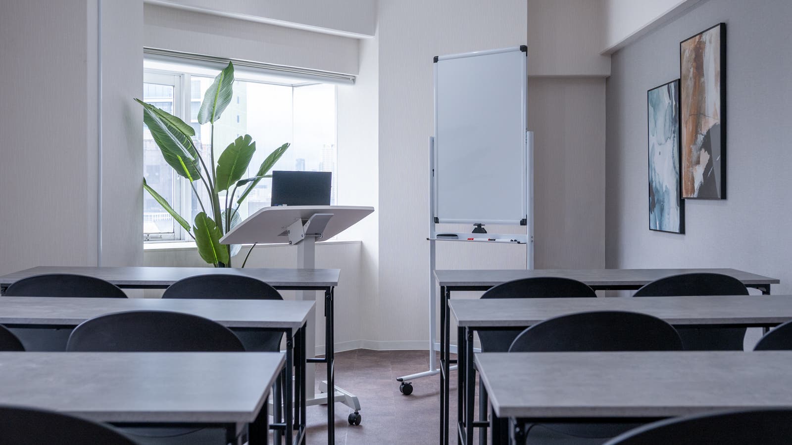 【注目】10月新規オープン✨西中島南方駅徒歩2分🚋新大阪駅徒歩8分🚃24時間利用OK！オシャレな会議室！✨オープン割適用中！の写真5