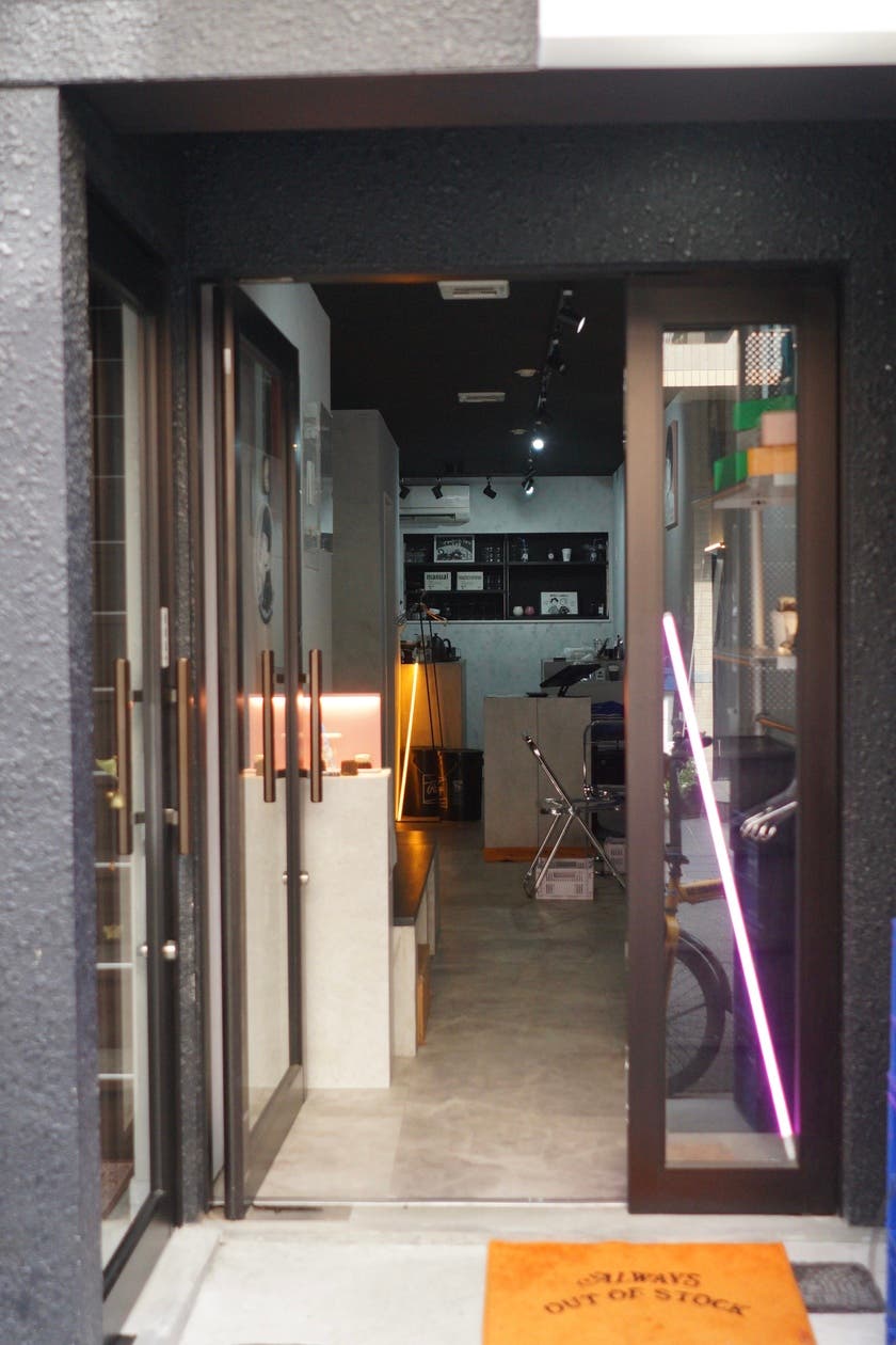 大阪中崎町から徒歩5分以内のカフェスペースの写真2