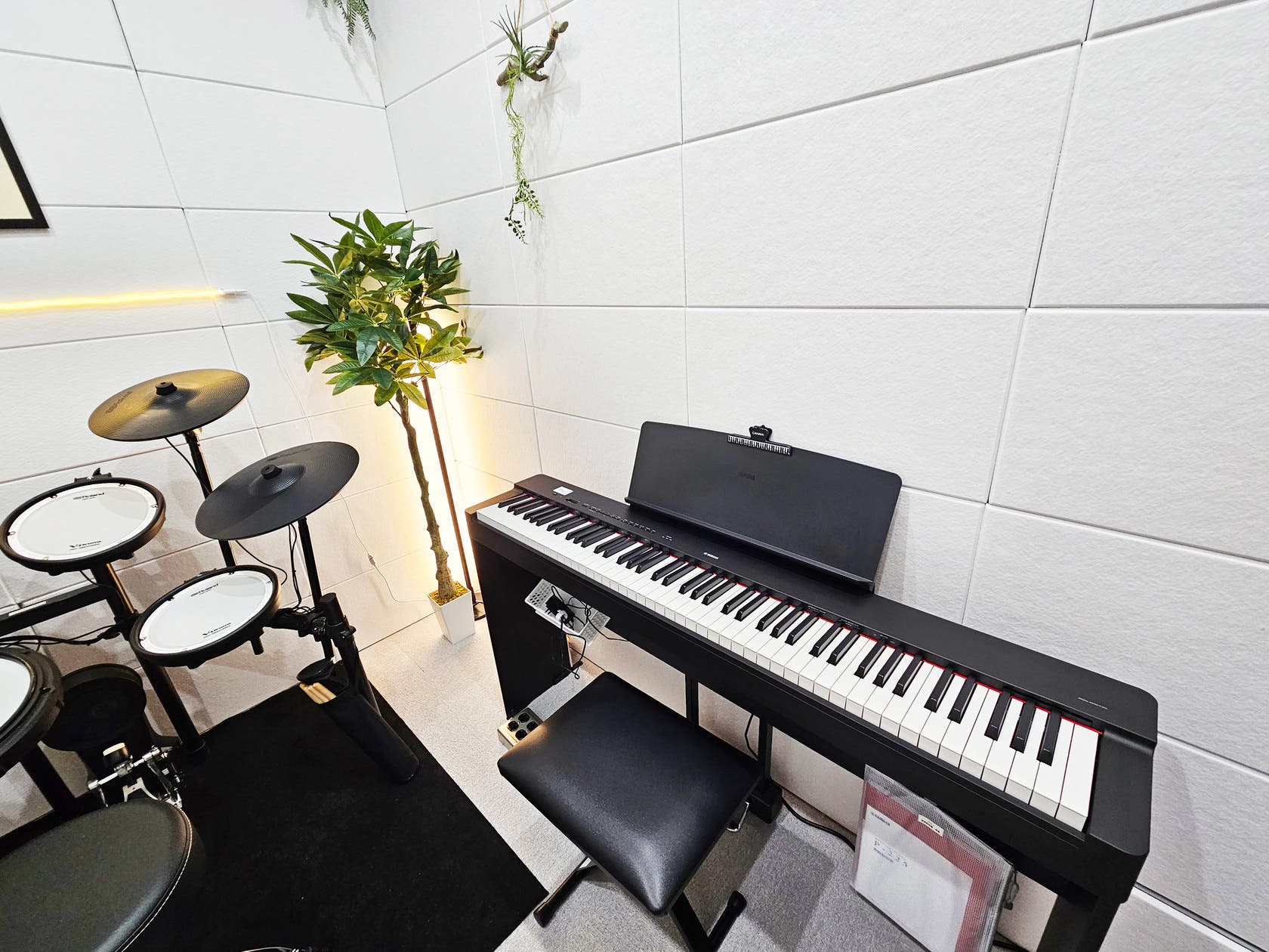 【後楽園／春日駅直結】個人練習・撮影・テレワーク対応の自由に楽しめる音楽スタジオ〈Aブース〉の写真6