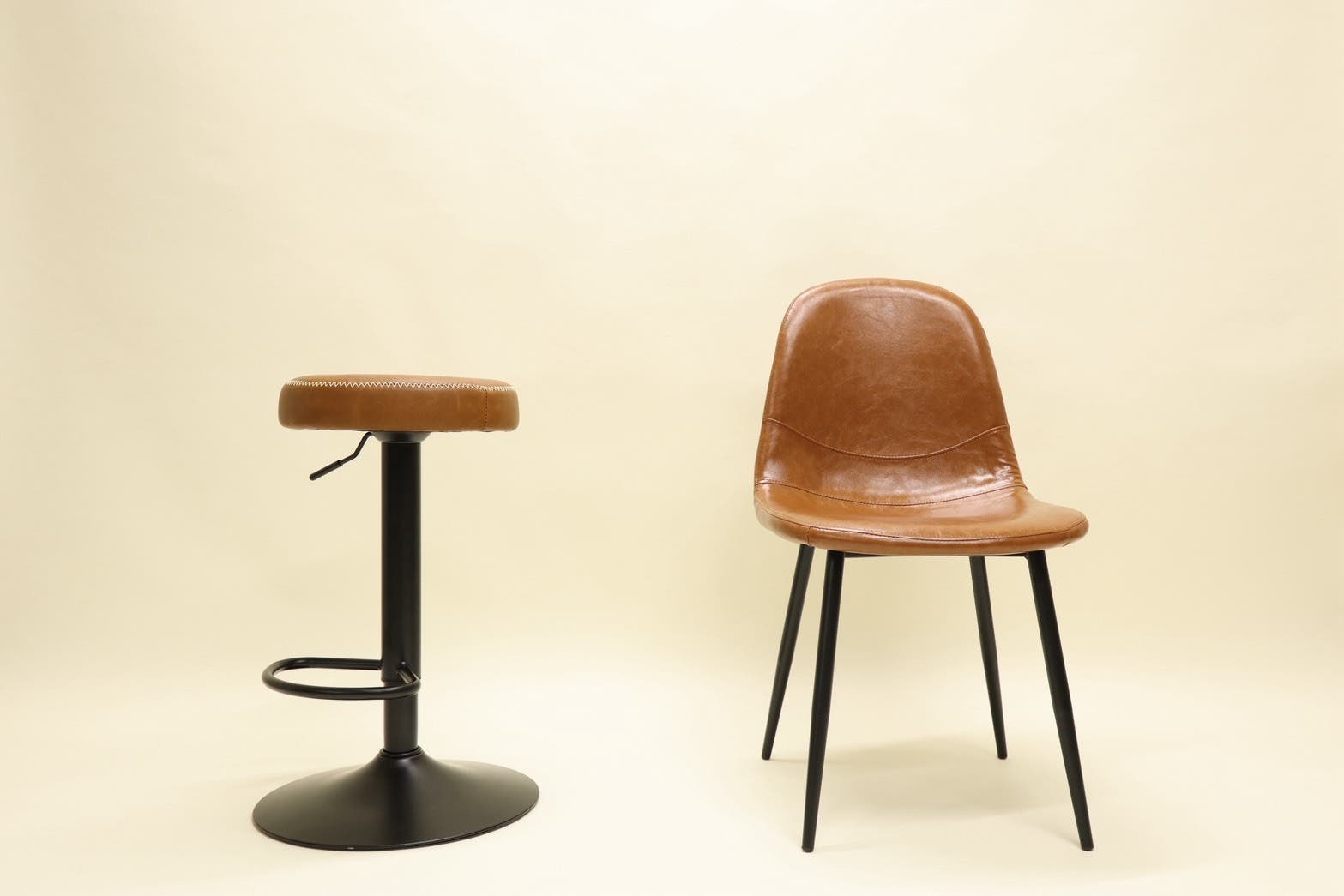 【セルフ写真スタジオ】南浦和駅東口｜駅近・セルフ写真取り放題！・ペットと撮影OK！・スタッフ無し！・無料の撮影グッズ多数有り！の写真14