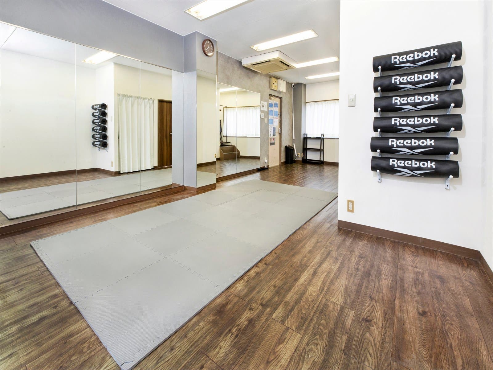 【麻布十番徒歩4分・六本木徒歩8分】【4F】24時間利用可/ヨガ・ダンス・撮影に最適/Wi-Fi・備品無料/衝撃吸収＆静音床の写真4