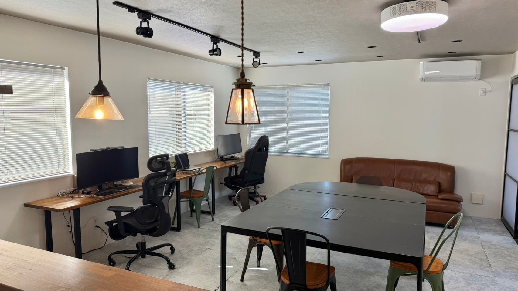 駐車場3台完備の仙台卸町レンタルスペースの写真1