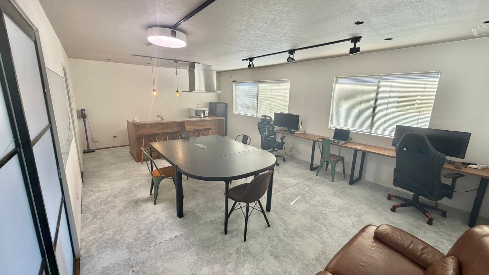 駐車場3台完備の仙台卸町レンタルスペースの写真5