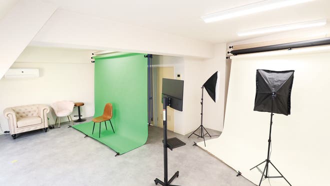 【セルフ写真スタジオ】南浦和駅東口|駅近・セルフ写真取り放題!・ペットと撮影OK!・スタッフ無し!・無料の撮影グッズ多数有り!の写真5