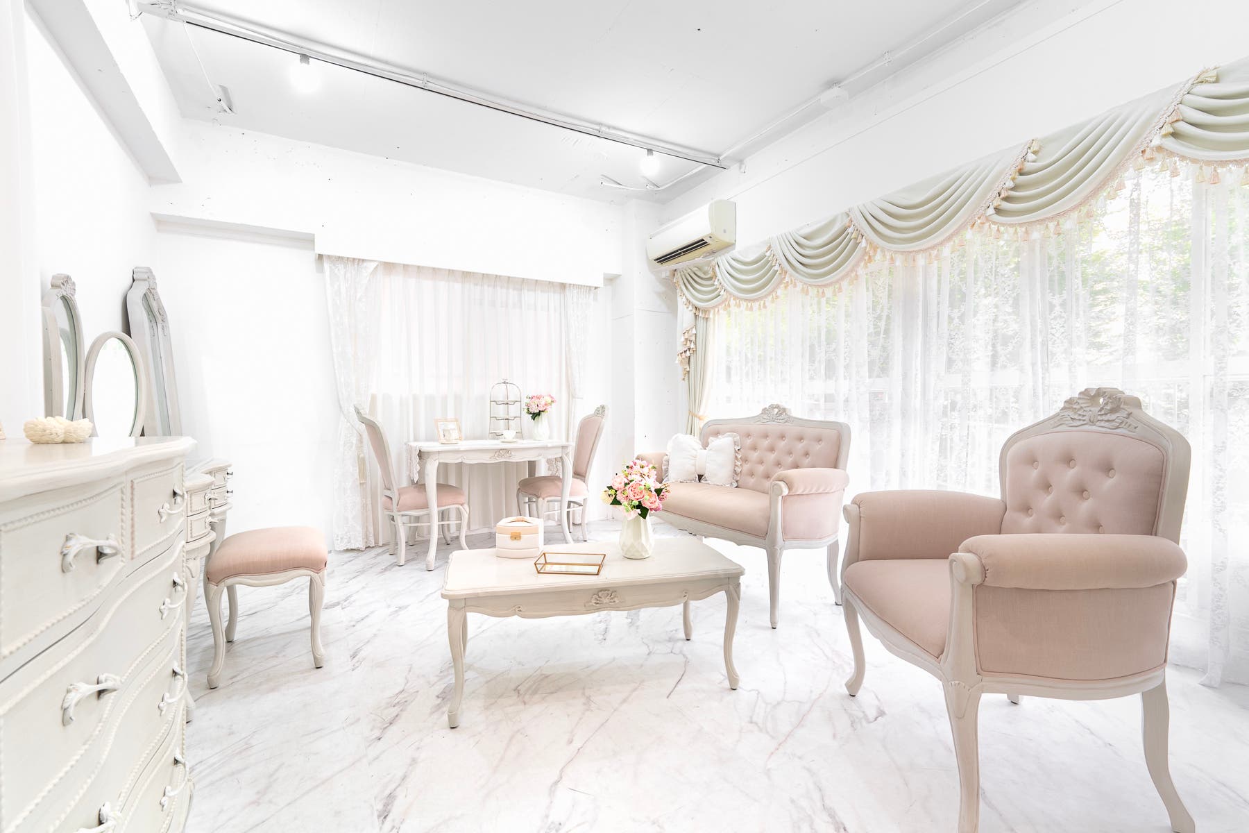 スペモ🐇クリスマス🎄ペット可🐾推し活🎀ロココ🪞コスプレ💎かわいい🤍女子会🎠762_チェリッシュスタジオ 07号館の写真1