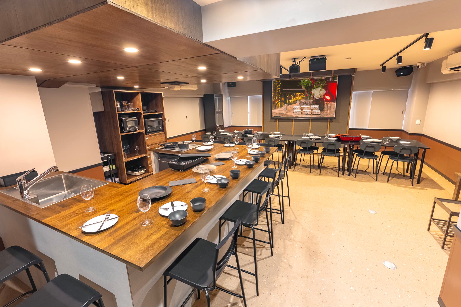 スペモ📣渋谷駅激近‼️24時間可‼️キッチン🍽️プロジェクター📽セミナー🍳イベント🎊738_GrandAmi渋谷道玄坂の写真1