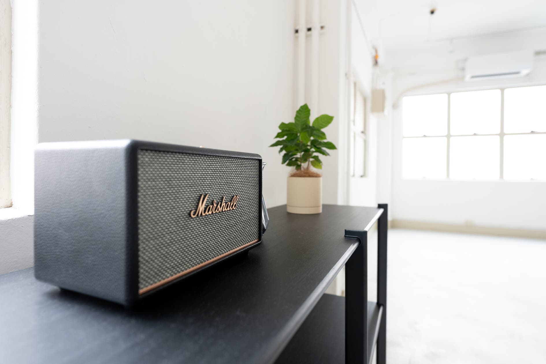 【元町駅・三宮駅徒歩圏内】プロカメラマン監修のフォトスタジオ！＜自然光◎＞天井高3ｍのSTUDIOの写真8