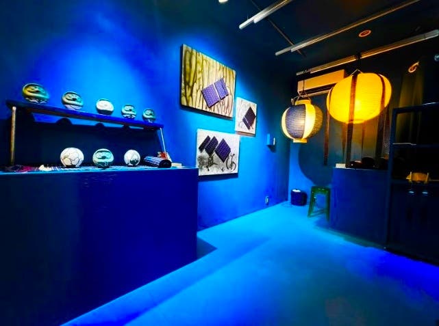 【ファッション/アート/フォト】カルチャーの中心地「大名」の裏通り、1店舗貸しの青い空間。の写真4