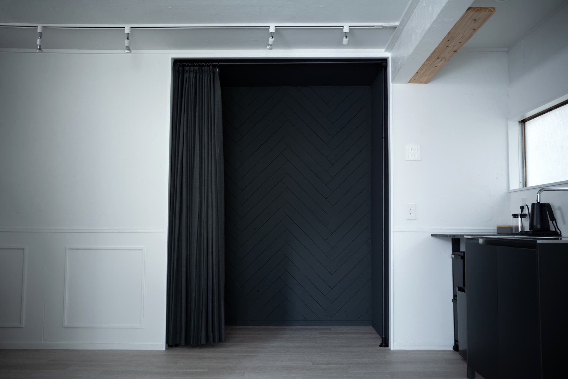 【世田谷駅4分】白を基調とした2フロアギャラリー｜展示・ポップアップに｜控室完備・複数日プランの写真12