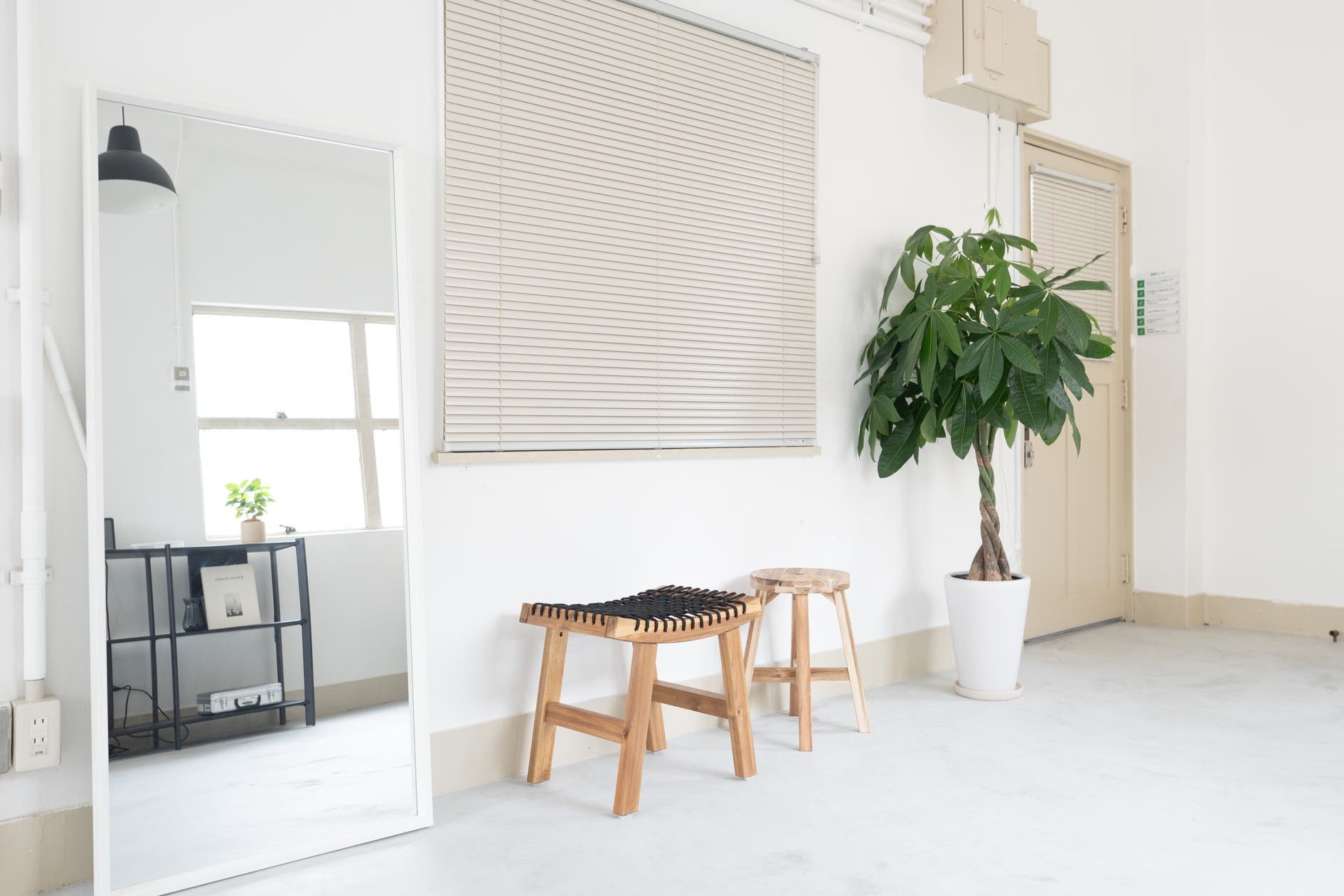 【元町駅・三宮駅徒歩圏内】プロカメラマン監修のフォトスタジオ！＜自然光◎＞天井高3ｍのSTUDIOの写真10