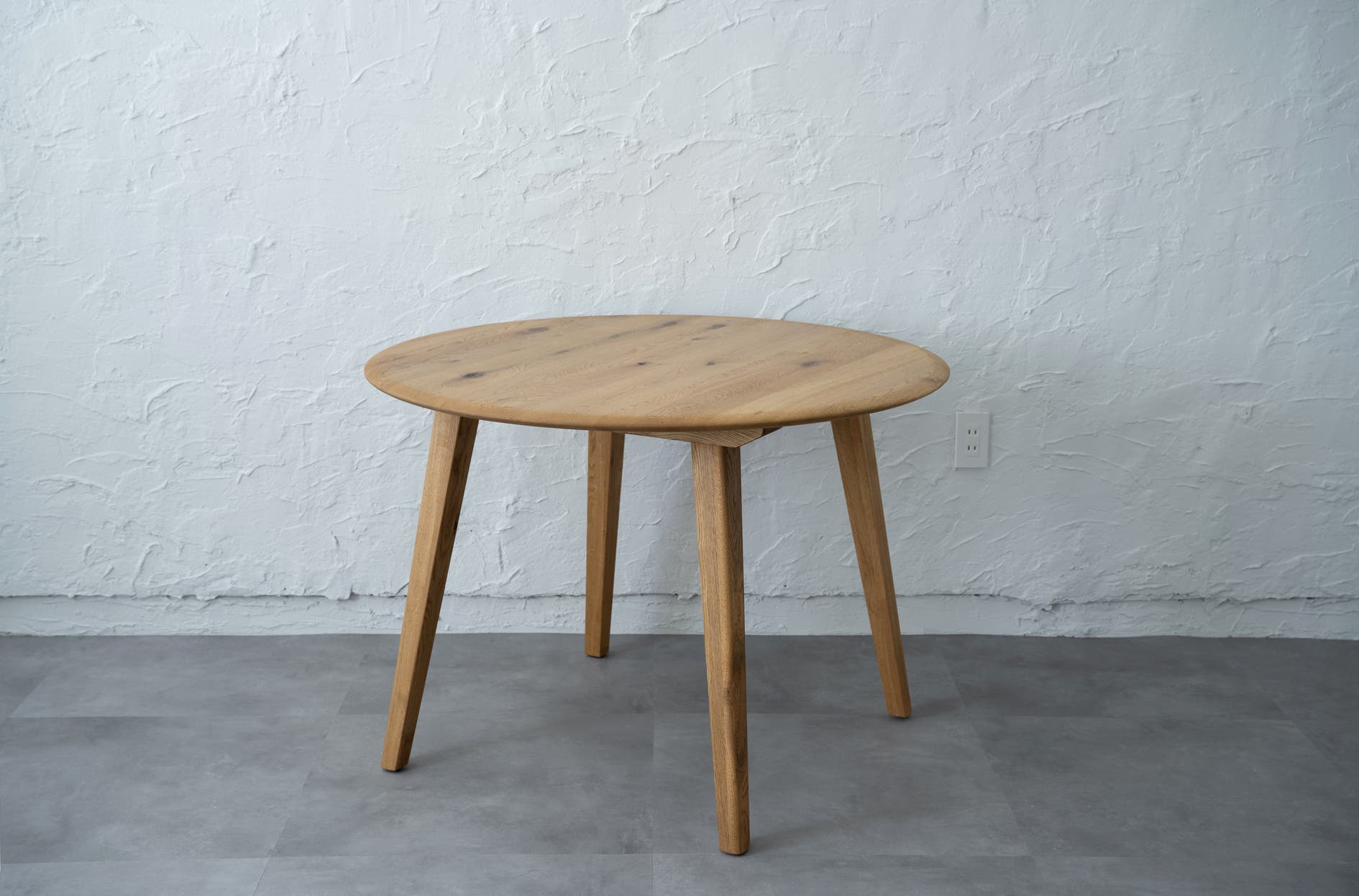 丸テーブル撤去の画像1