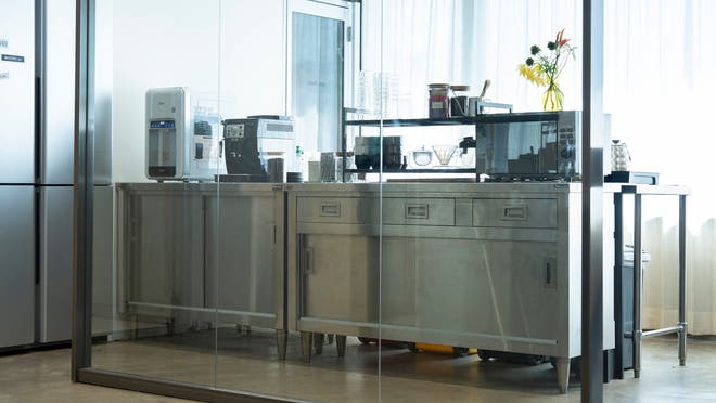 【吉祥寺駅 徒歩2分】吉祥寺PARCO8F 開放的なラウンジスペースの写真3