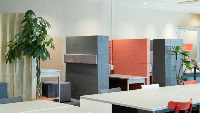 【吉祥寺駅 徒歩2分】吉祥寺PARCO8F 開放的なラウンジスペースの写真4