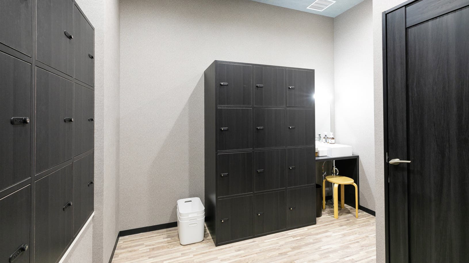 【渋谷駅徒歩5分】スタッフ常勤｜高性能設備✨カフェテラス併設☕️男女別の更衣室やシャワールームも🚿撮影📷トレーニング💪の写真7