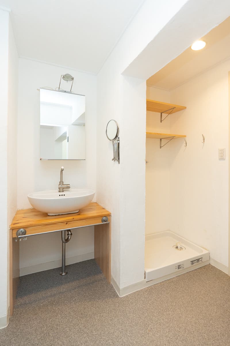 作り込み・長期間利用OK！アメリカ部屋風ハウススタジオ！自然光・壁白塗り・グリーン○！※現在家具なしの状態ですの写真2