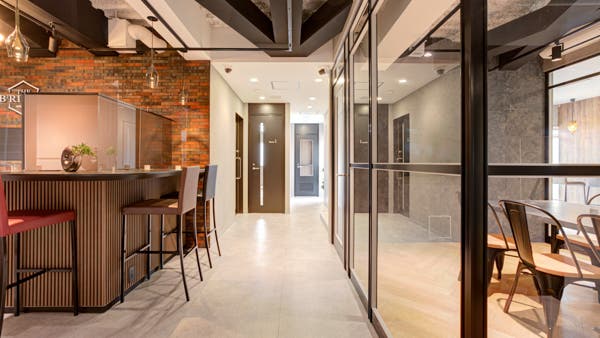 Room3 【瑞江駅徒歩2分】鍵付き広々快適オフィス/受付スタッフ常駐/専用Wi-Fiの写真2