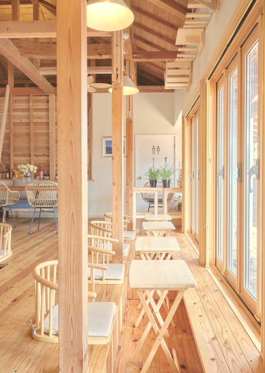 【室内、屋外スペースあり】自然に囲まれグランピングの中に、ねこちゃんと一緒のんびり過ごせられる空間。の写真2