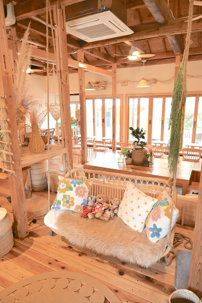 【室内、屋外スペースあり】自然に囲まれグランピングの中に、ねこちゃんと一緒のんびり過ごせられる空間。の写真1