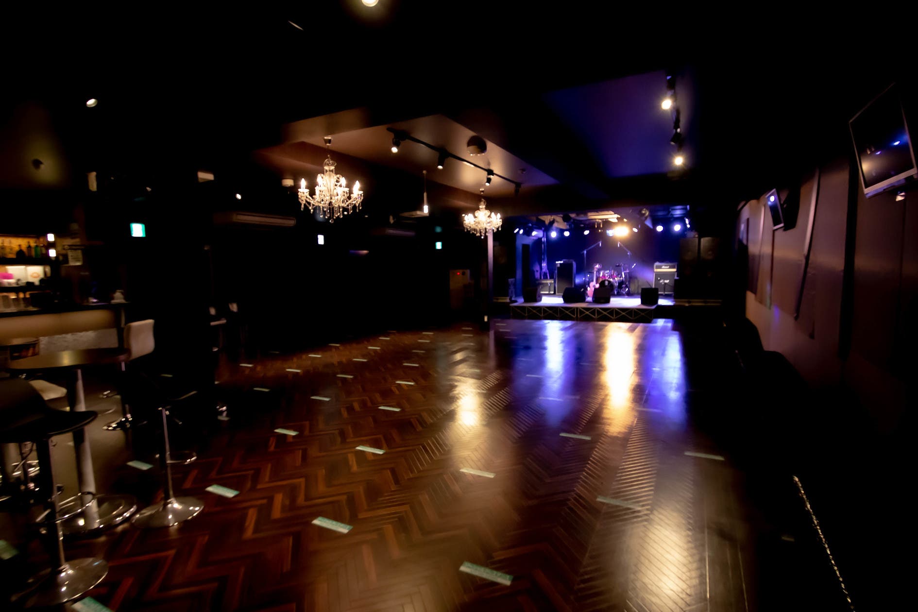 スタンディング300名 延べ面積300㎡以上の多目的スペース ライブハウスの写真1