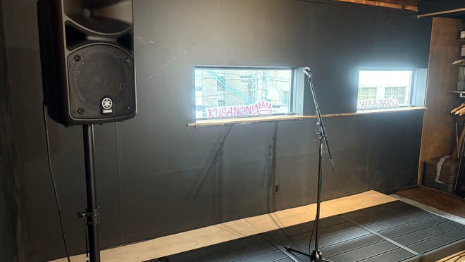 梅田駅近くの無料貸出Barの写真9