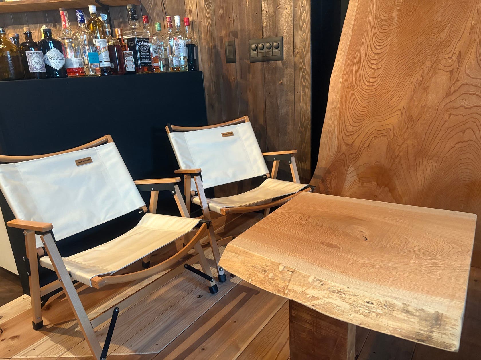 梅田駅近くの無料貸出Barの写真10