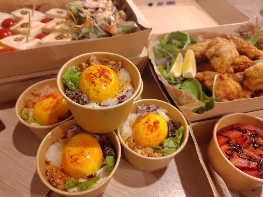 梅田駅近くの無料貸出Barの写真14