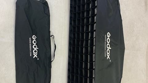 【高級ショップ空間】天井3m|自然光|撮影機材無料|ディスプレイ棚|ハンガーラック|フィッティング|ダンスミラーの写真18