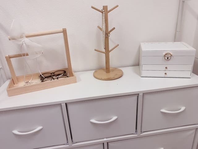 【高級ショップ空間】天井3ｍ｜自然光｜撮影機材無料｜ディスプレイ棚｜ハンガーラック｜フィッティング｜ダンスミラーの写真11