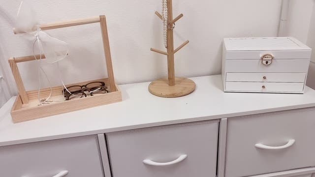 【高級ショップ空間】天井3m|自然光|撮影機材無料|ディスプレイ棚|ハンガーラック|フィッティング|ダンスミラーの写真11