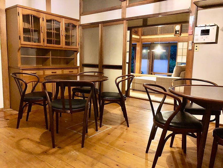 敷地250坪一棟貸し「伝統的入母屋造りの平屋古民家と現代的インテリアの融合」の写真7