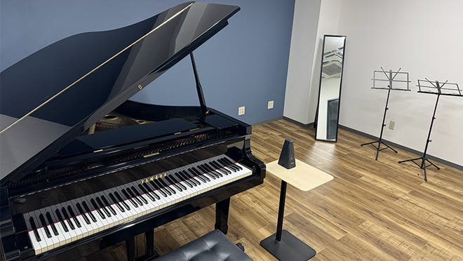 【約25平米】東別院駅から徒歩5分グランドピアノや楽器音楽練習ができるスペースオープン!の写真1