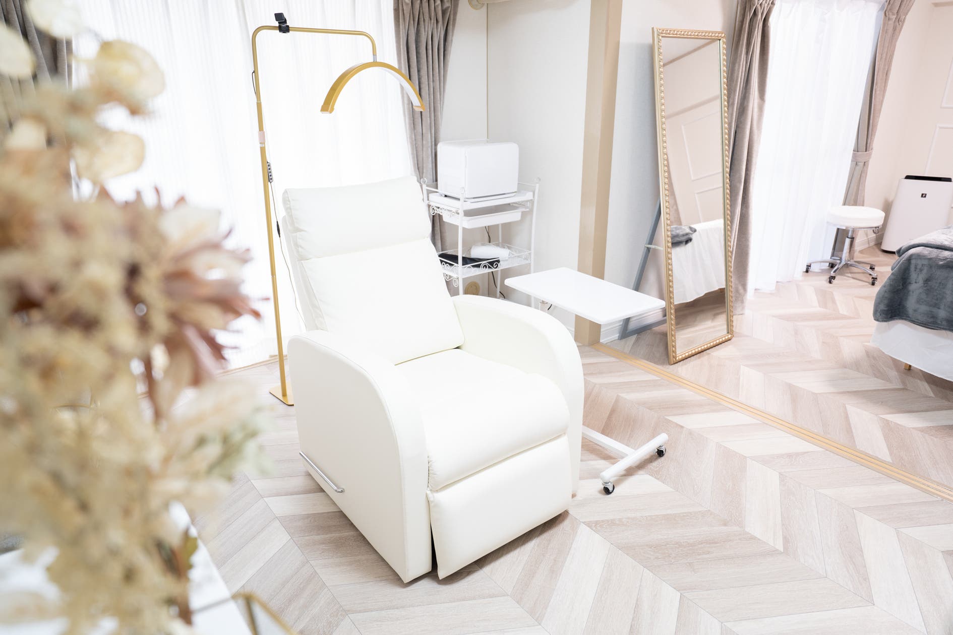 千種駅徒歩2分の立地に35㎡のゆったりレンタルサロンがオープン。設備充実、用途多彩です。の写真5