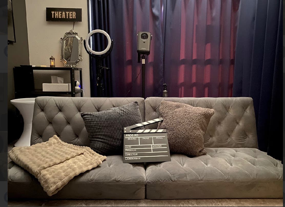 ぬくぬく🥰こたつ&クリスマス🎄ツリー装飾のお部屋でパーティー🎂✨🎞️まったりおうちデート😘✨コスプレ・推し活・動画配信の写真24