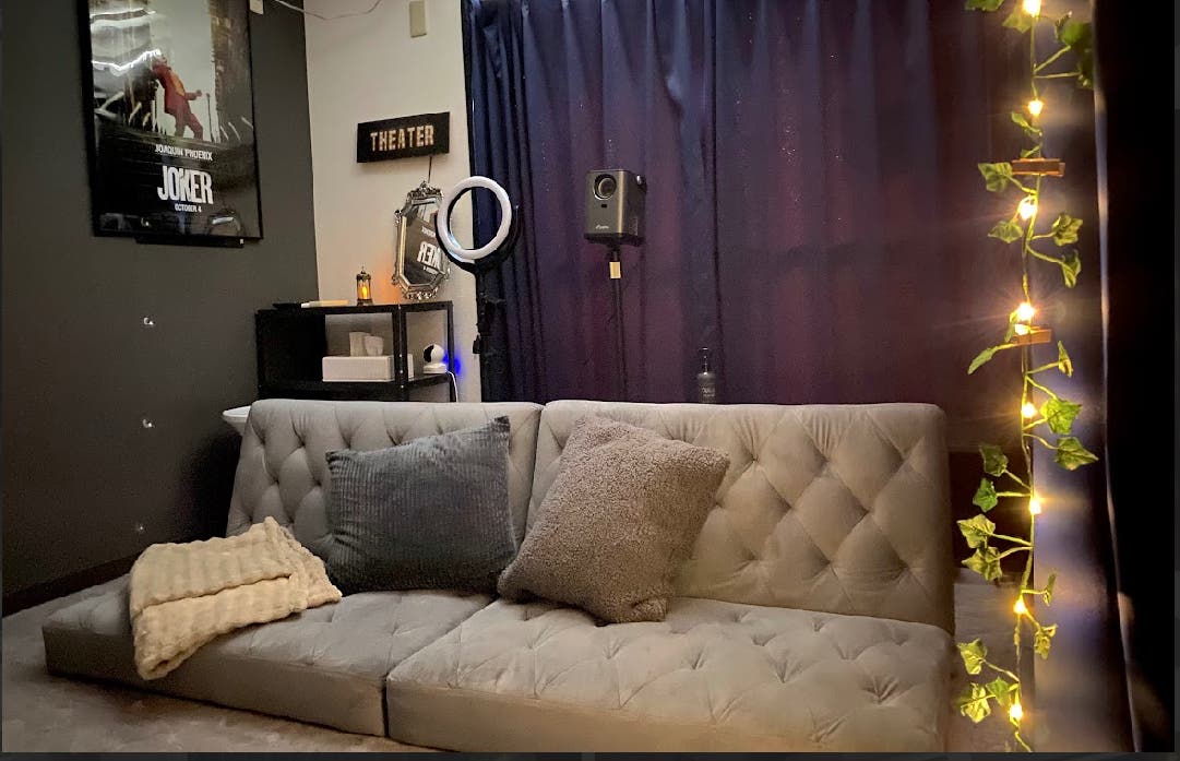 ぬくぬく🥰こたつ&クリスマス🎄ツリー装飾のお部屋でパーティー🎂✨🎞️まったりおうちデート😘✨コスプレ・推し活・動画配信の写真23