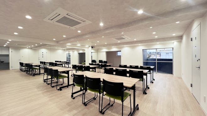 【期間限定価格】NEW OPEN!上野駅から5分♪尾久駅すぐ 一面鏡張り70㎡多目的スペース 会議/ヨガ/ダンススタジオ/撮影の写真2