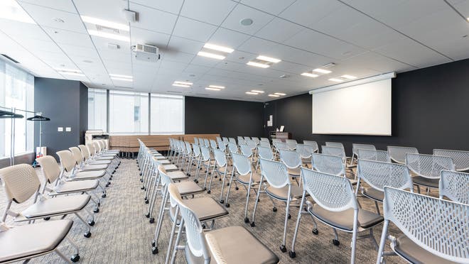 スペモ/新橋駅近徒歩4分/会議/セミナー/講演会/モニター完備/784_CROSSCOOP新橋の写真3