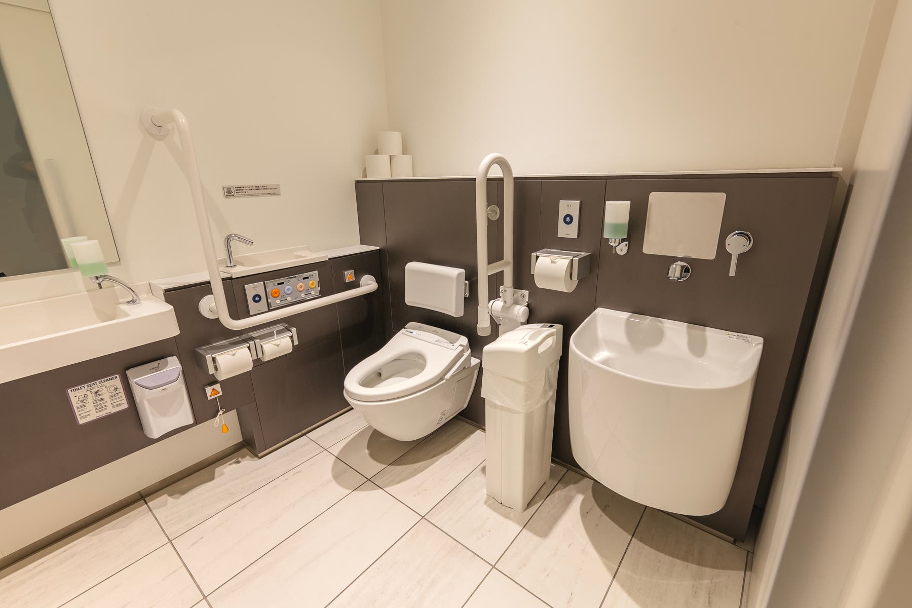 スペモ/新橋駅近徒歩4分/会議/セミナー/講演会/モニター完備/784_CROSSCOOP新橋の写真24