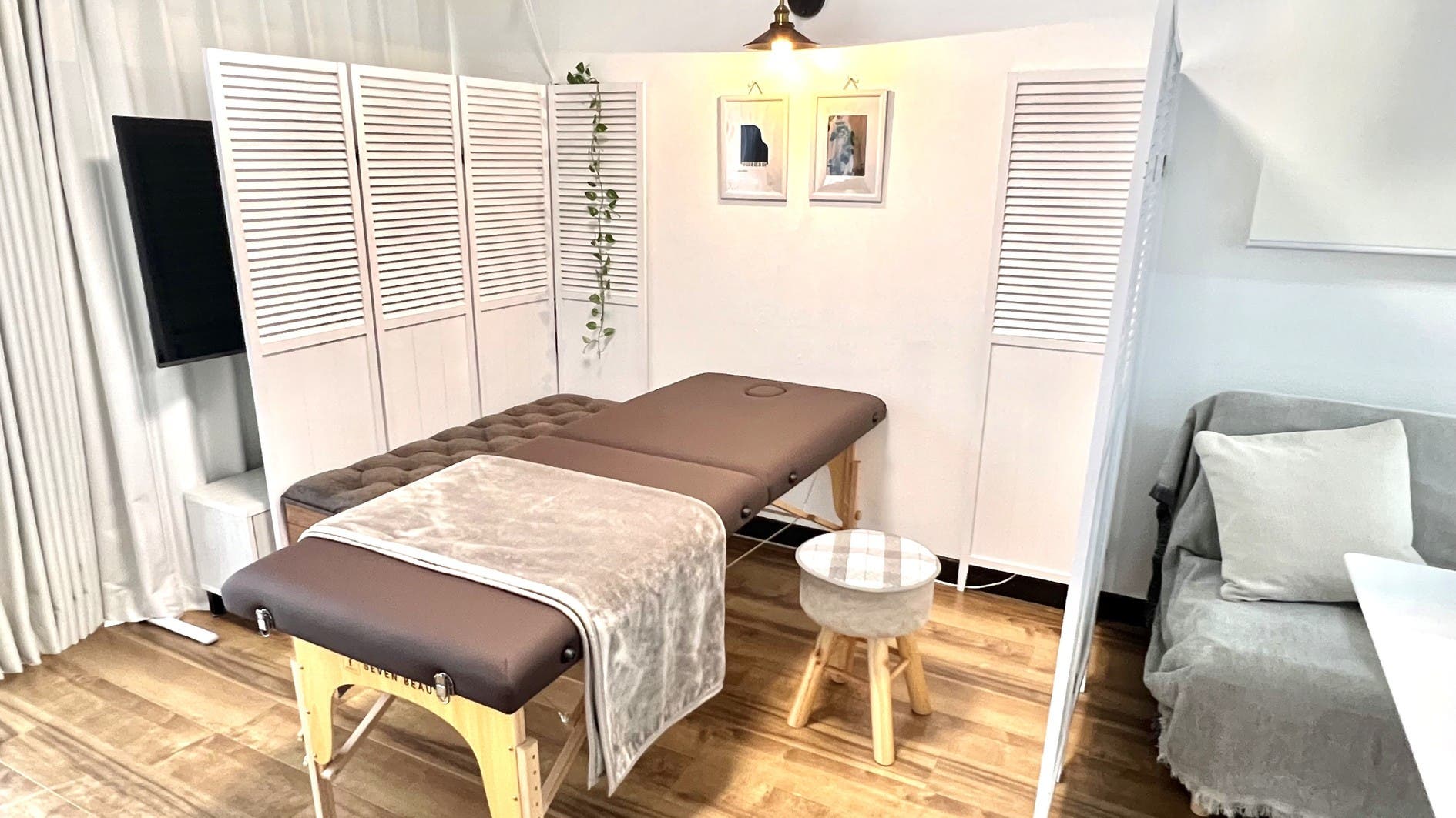 🛏　施術ベッド　の画像1