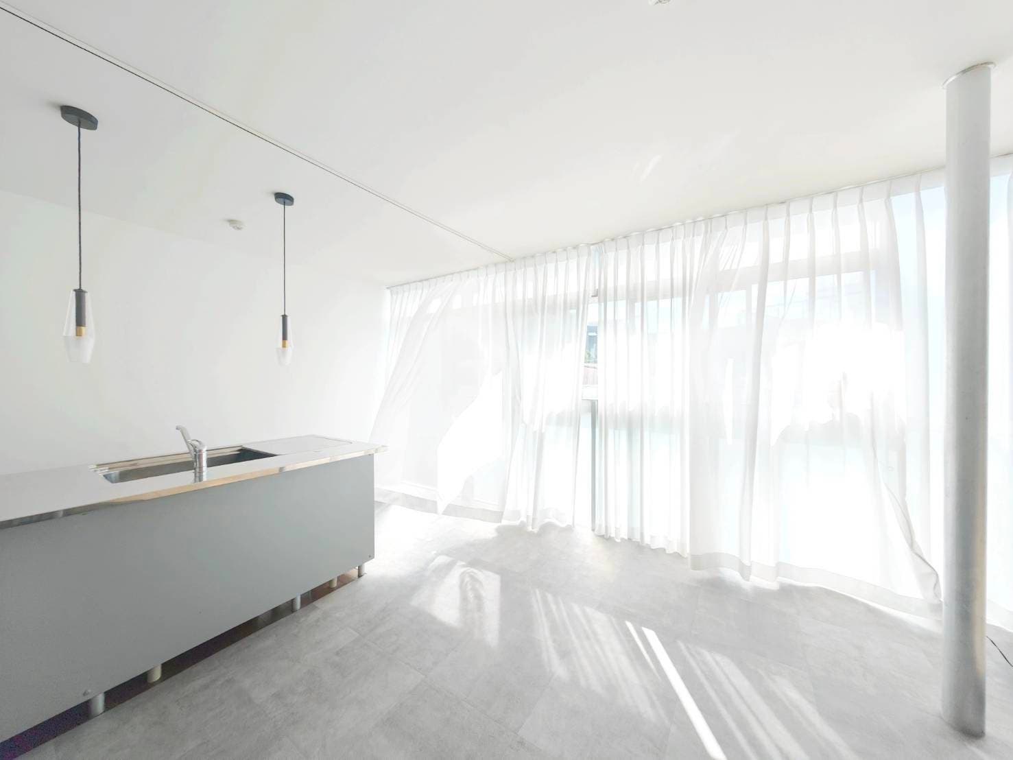 【自然光×白壁】デザイナーズスタジオ｜物撮り・動画・ライフスタイル撮影にの写真2