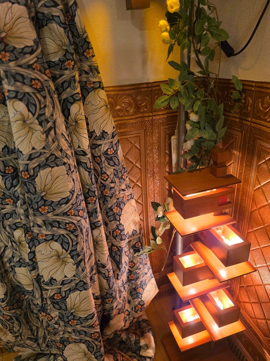 🎄クリスマス🎄3号店 ✨西新宿駅1分おしゃれ会議室/アンティーク/70Vモニター/Wi-Fi/ボードゲーム/撮影/交流会の写真18