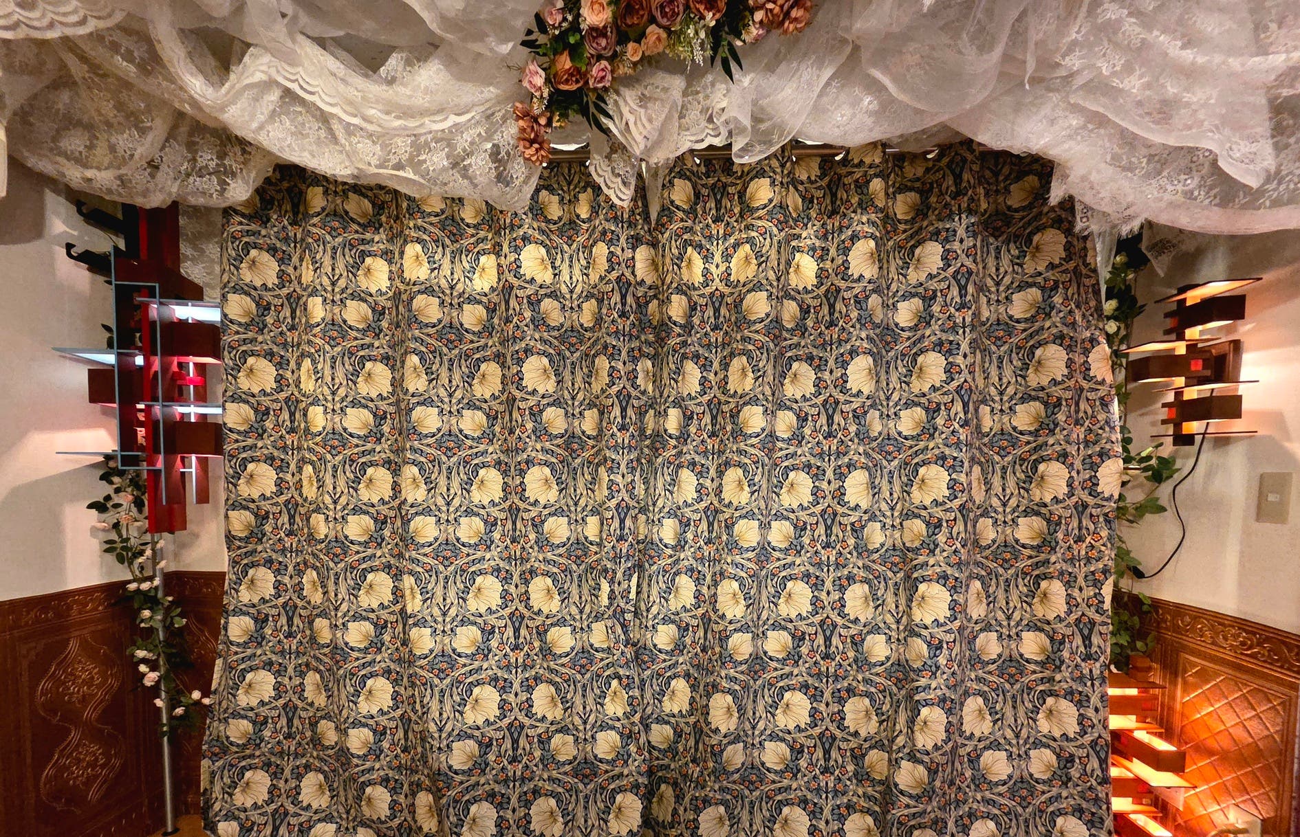 🎄クリスマス🎄3号店 ✨西新宿駅1分おしゃれ会議室/アンティーク/70Vモニター/Wi-Fi/ボードゲーム/撮影/交流会の写真15