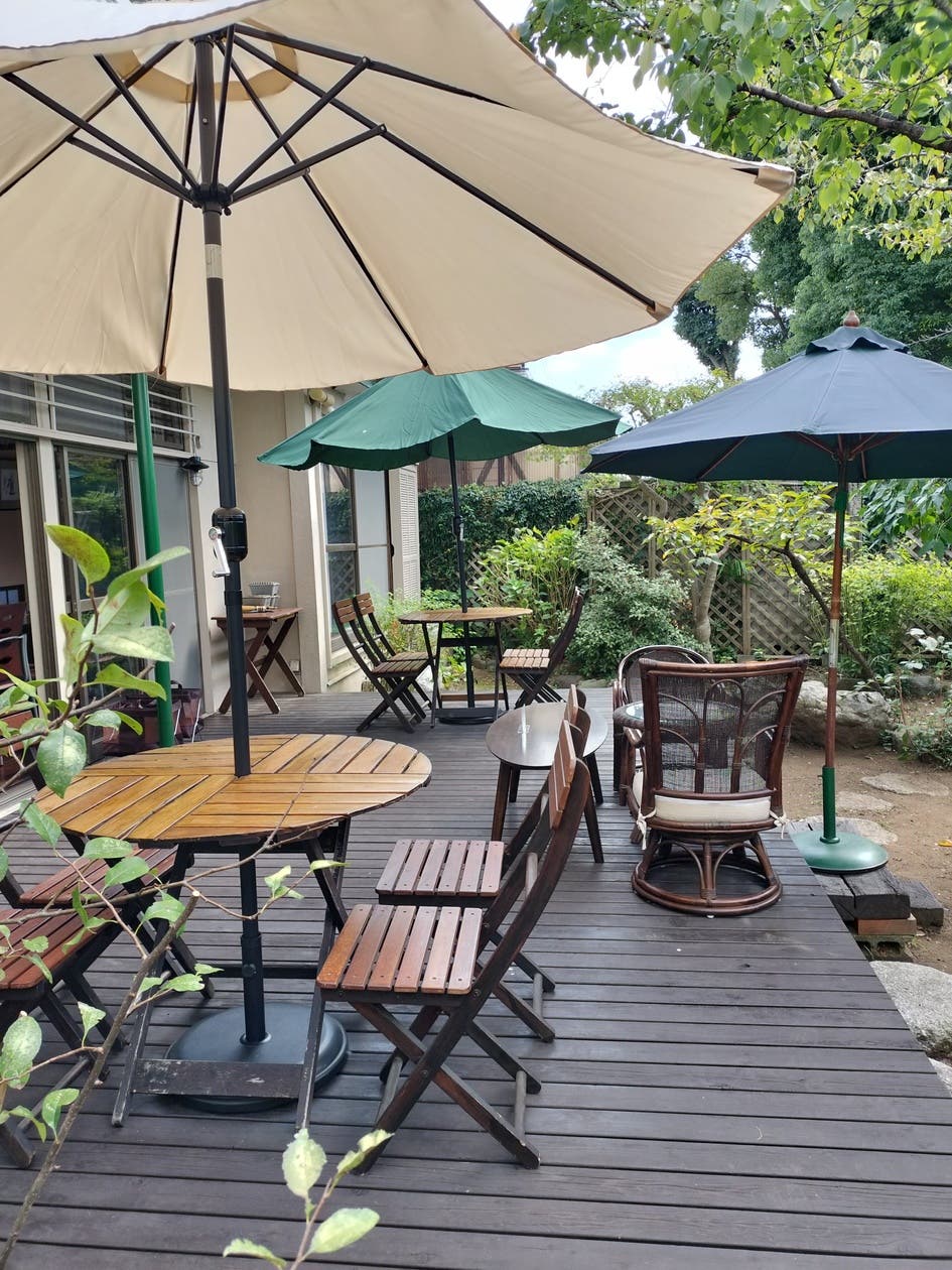 緑豊かな古民家カフェ京成八幡駅から徒歩5分の写真5