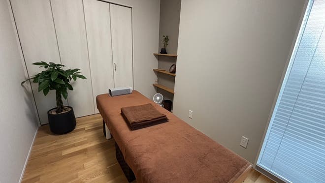 岡山駅西口から徒歩15分のサロンスペースの写真1