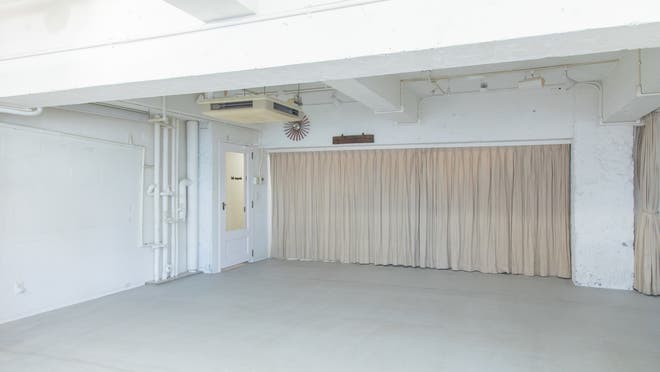 【恵比寿徒歩5分】ギャラリー、展示会等 フィッティングルーム有り、ラック貸し出し可能、白壁コンクリ床 76㎡ 4Fの写真4