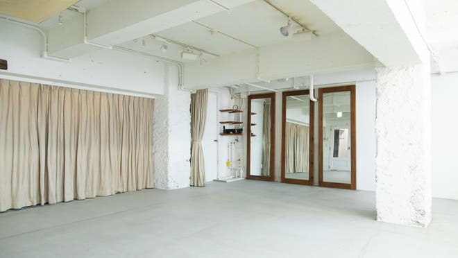 【恵比寿徒歩5分】ギャラリー、展示会等 フィッティングルーム有り、ラック貸し出し可能、白壁コンクリ床 76㎡ 4Fの写真5