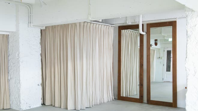 【恵比寿徒歩5分】ギャラリー、展示会等 フィッティングルーム有り、ラック貸し出し可能、白壁コンクリ床 76㎡ 4Fの写真7